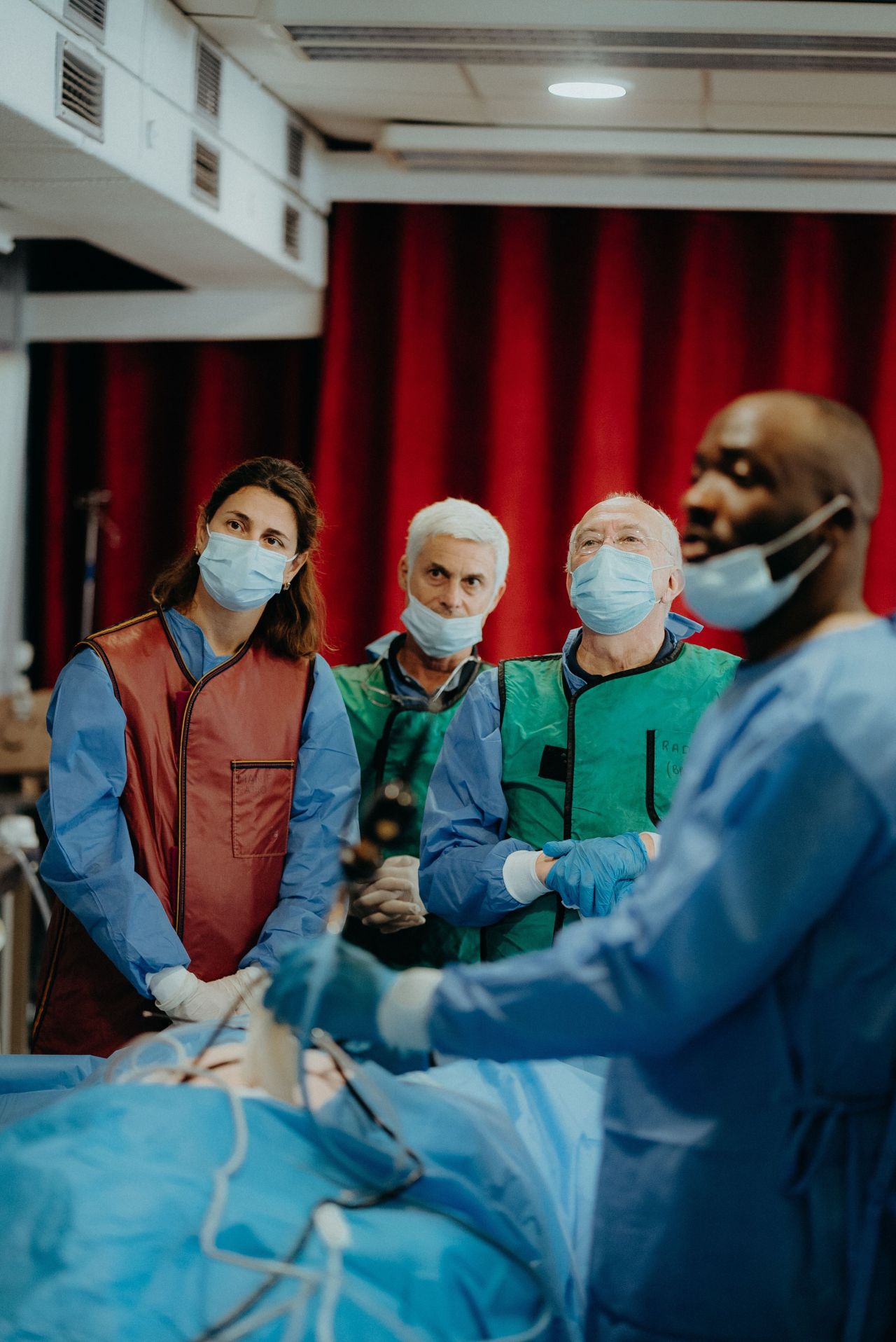 Workshop "Rachis, l'endoscopie biportale" - Dr Maxime Challali